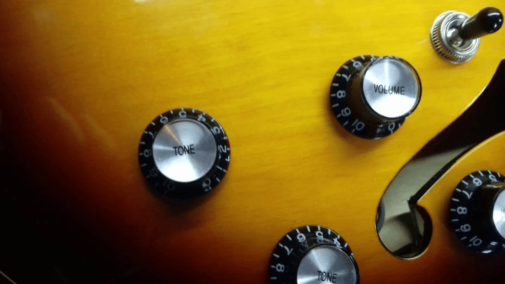 🎸 Mejora la Electrónica de Tu Guitarra en Madrid ⚡ | Más Tono, Menos